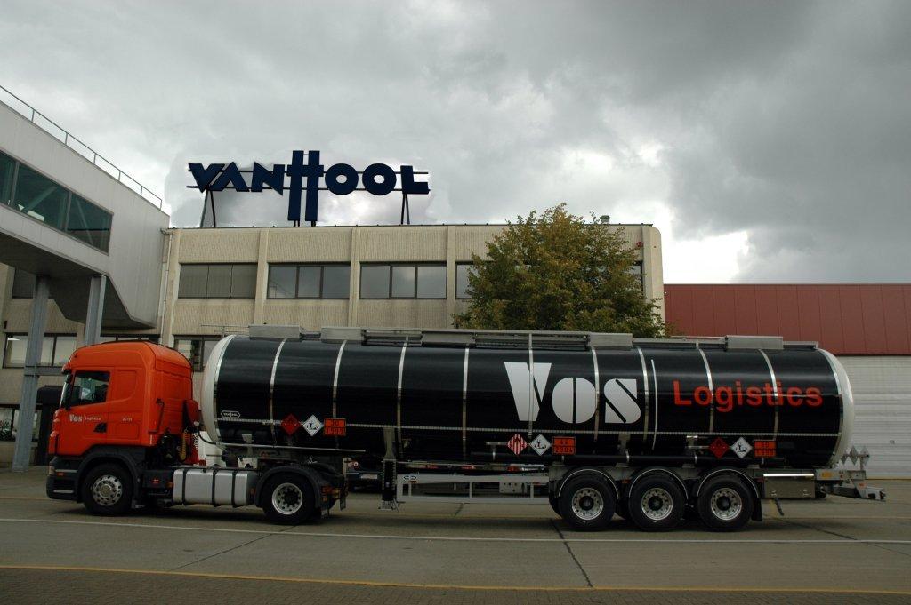 Specialist tanker for Vos – Bulk Distributor