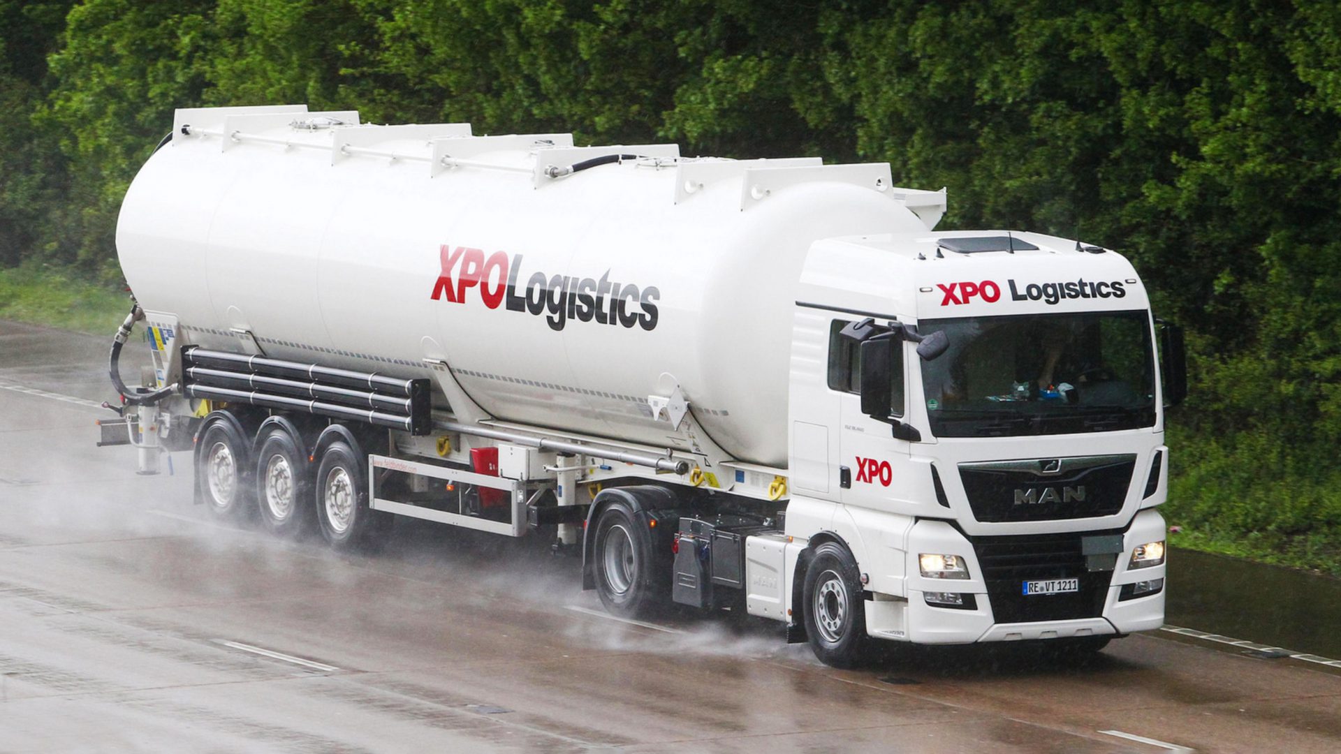 XPO Logistics and Tesco renew partnership for UK fuel distribution ...