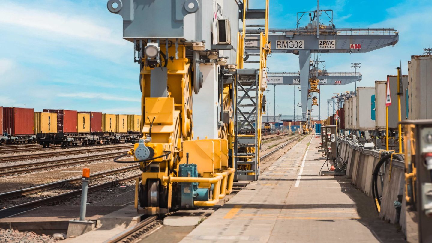 DP World invests £12m in new rail infrastructure at London Gateway ...