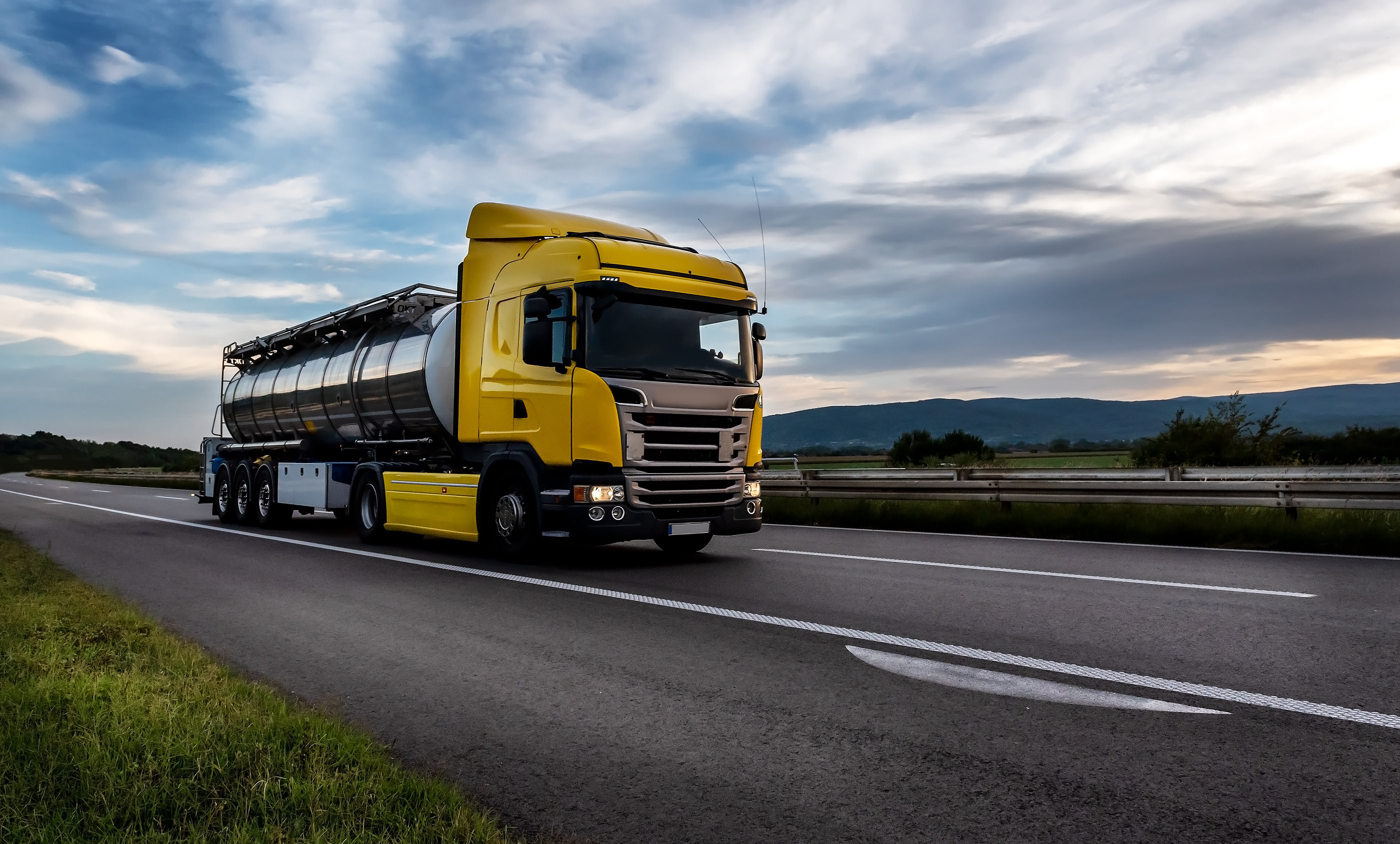 DAF vehicles to reduce emissions by running on HVO | Bulk Distributor