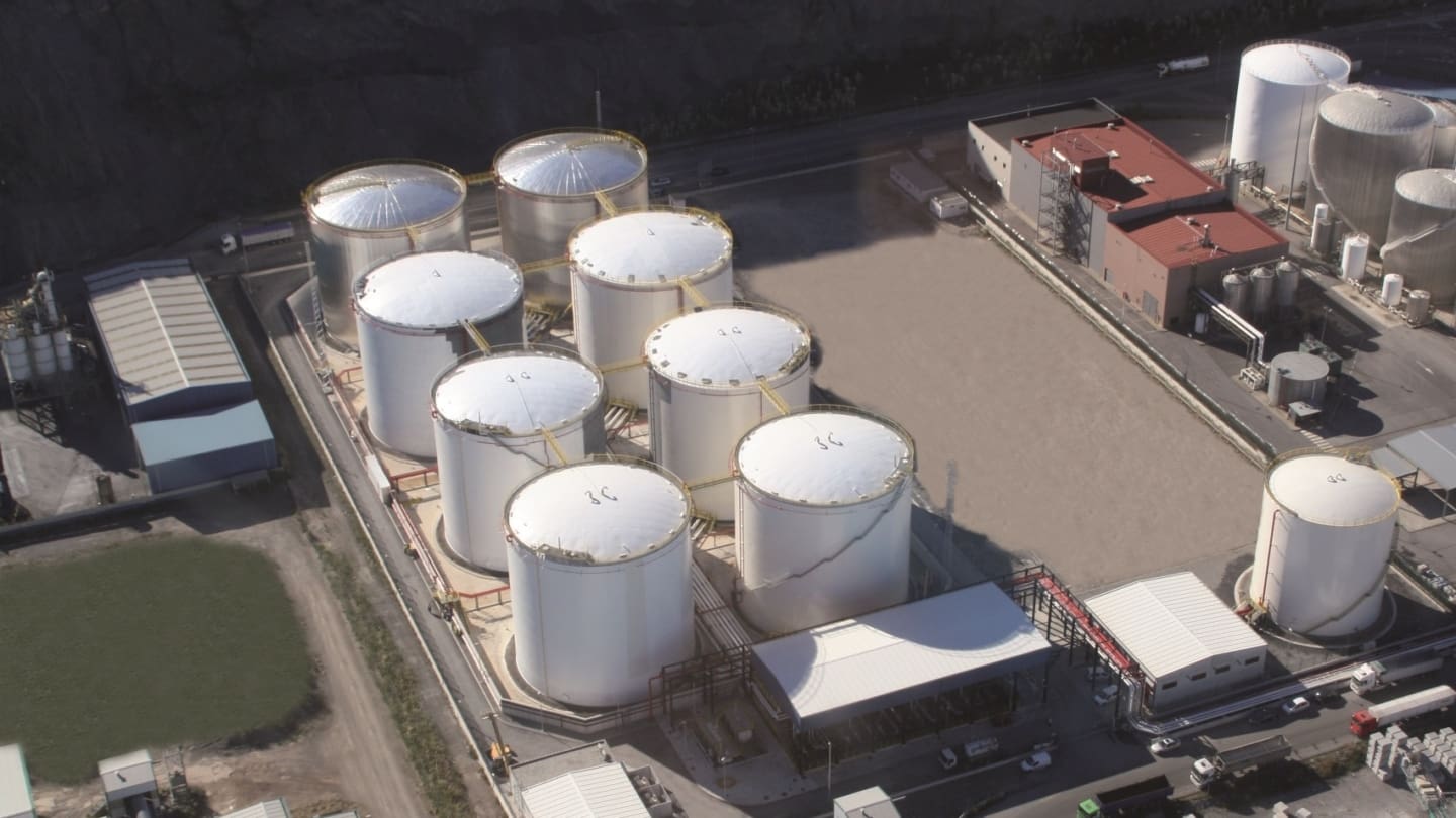 Tank Containers | Bulk Distributor