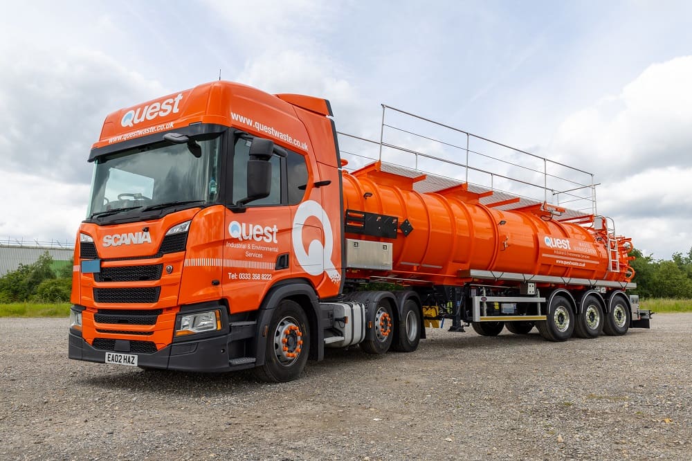 Quest Waste Management takes delivery of a NEW 30,000 Litre Articulated ...